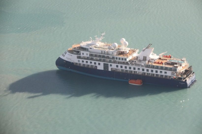 EL CRUCERO DE EXPEDICIÓN “OCEAN EXPLORER” ENCALLÓ EN GROENLANDIA ...